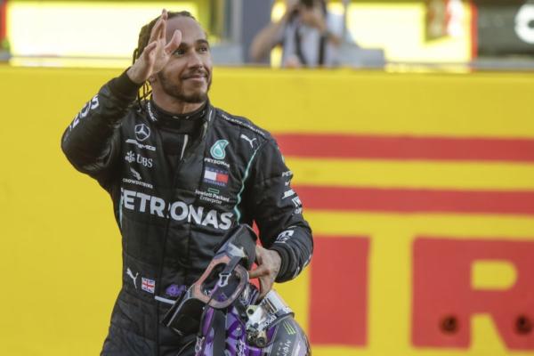 FOTO Cindy Kimberly, chi è la fidanzata di Lewis Hamilton? Una modella ...