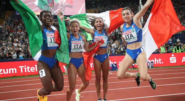 VIDEO Atletica, l’Italia festeggia con la 4×100 donne: bronzo di lusso ...