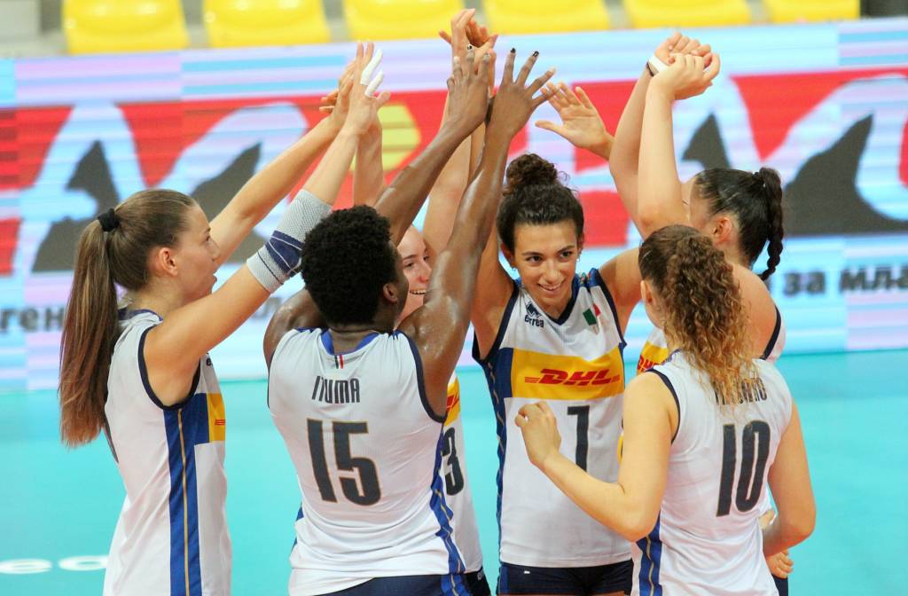 Volley femminile, l'Italia vola in Finale agli Europei Under 19: Olanda travolta, ora la Serbia