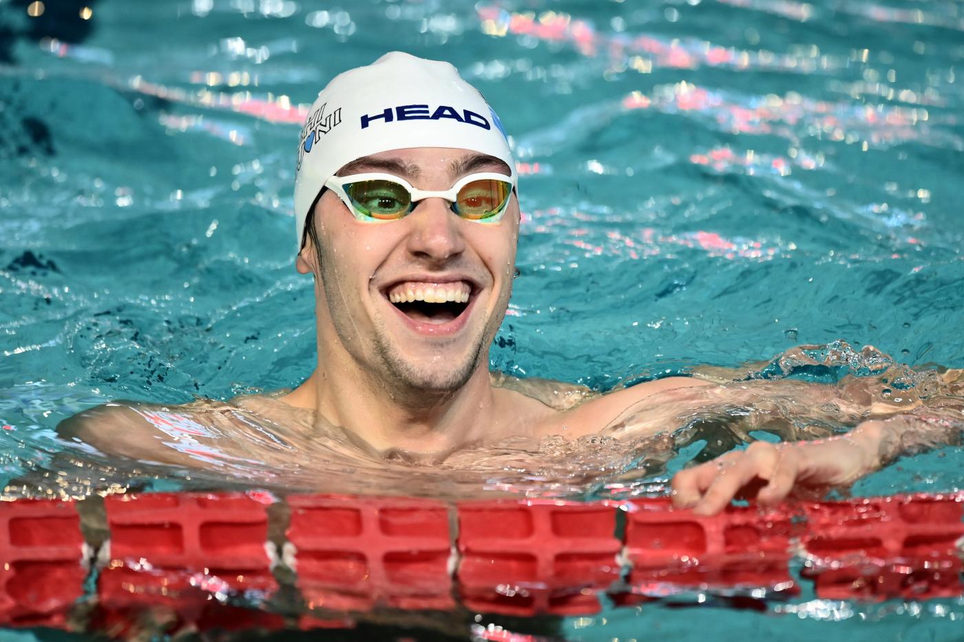 Nuoto, Nico Sapio 2022: Lorenzo Mora da record italiano nei 100 dorso ...