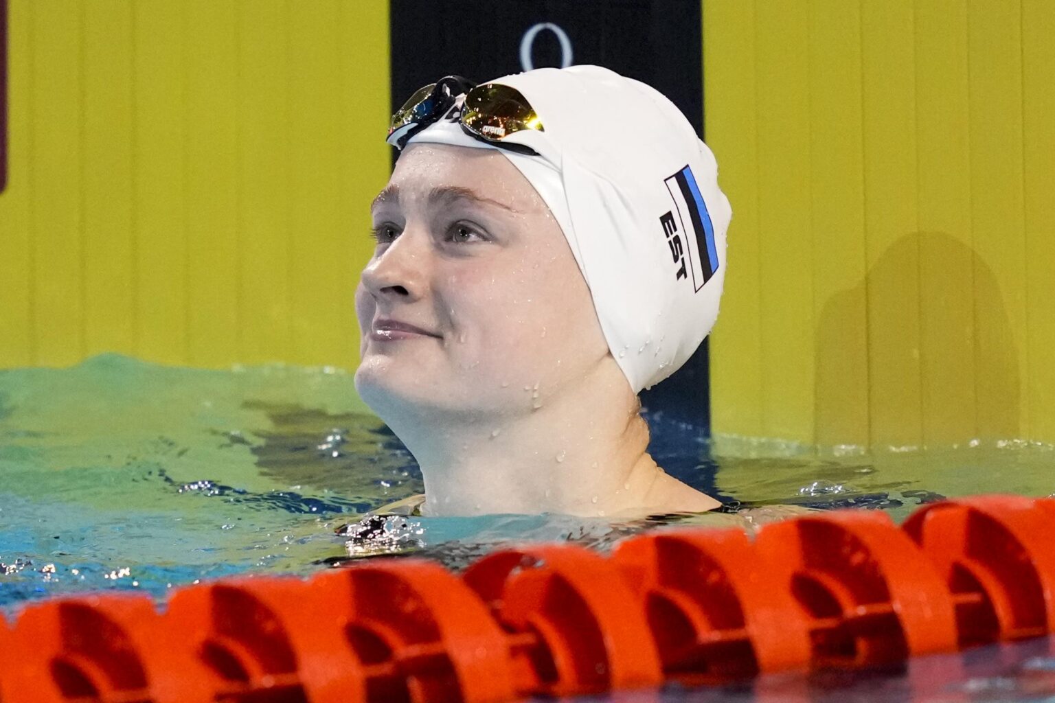 Nuoto, chi è Eneli Jefimova: la ranista ancora 16enne che ha lanciato ...