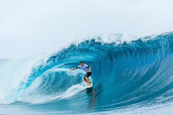 A che ora gareggia Leonardo Fioravanti nel surf alle Olimpiadi ...