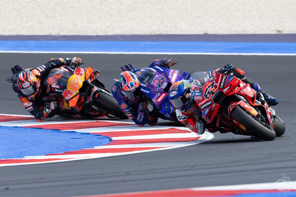 Ordine d'arrivo MotoGP, Sprint GP Giappone 2025: Bagnaia torna a vincere e sconfigge Marquez a ...