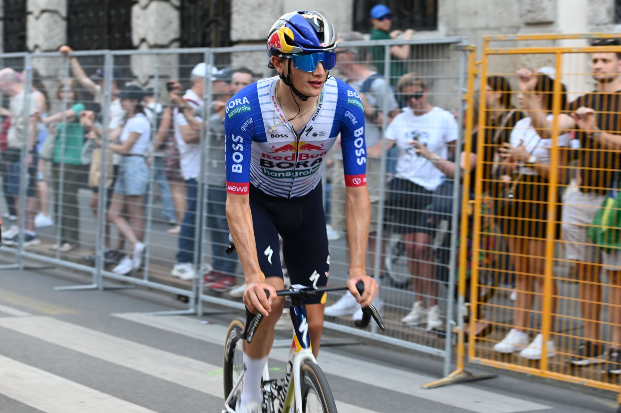 Giulio Pellizzari respinto al primo Giro d'Italia da capitano. Ombre da ...