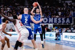Basket, Brescia reagisce in gara-2 e pareggia la semifinale scudetto ...